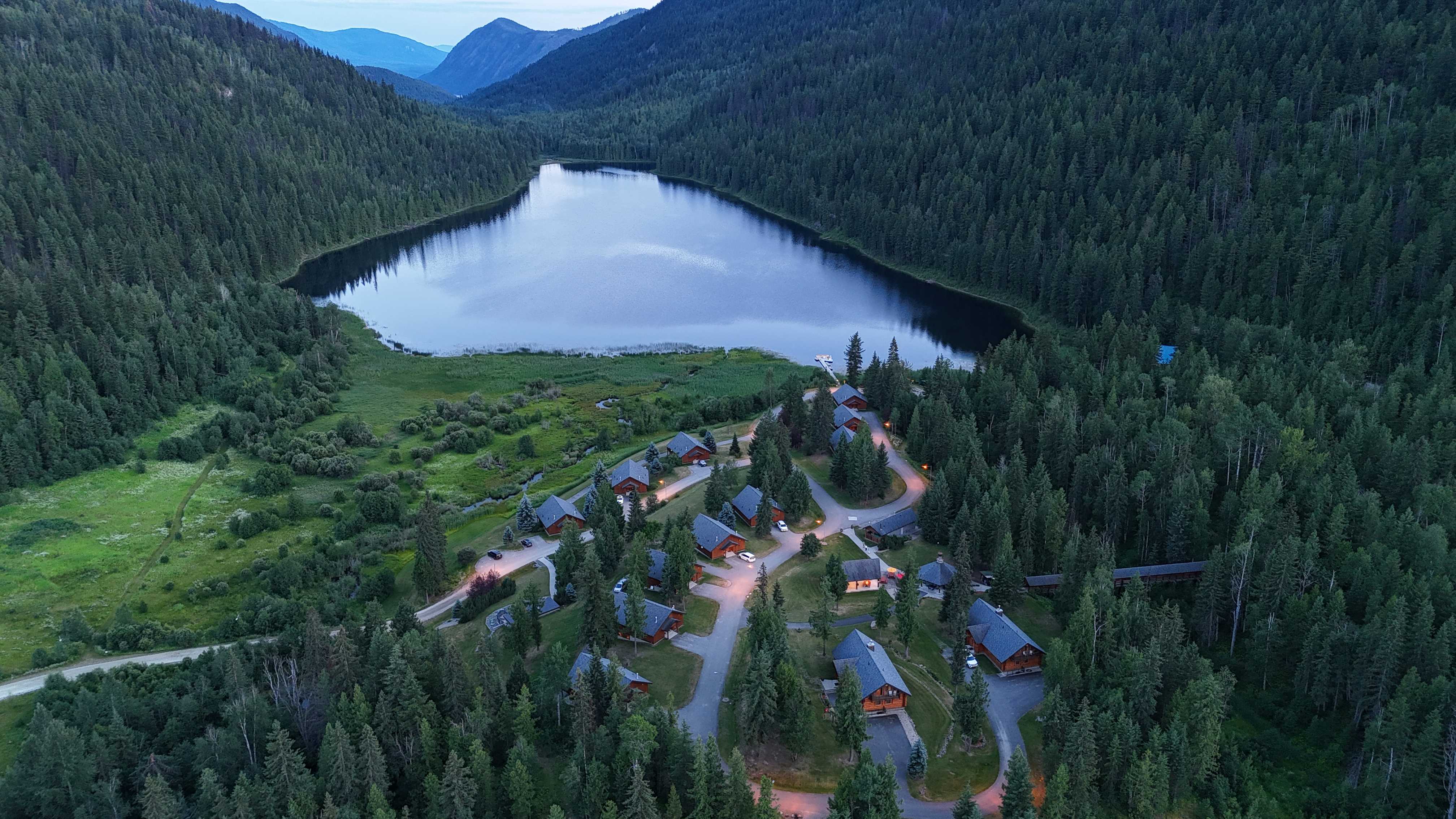 Alpine Meadows Lakeside Resort | Northern Stay